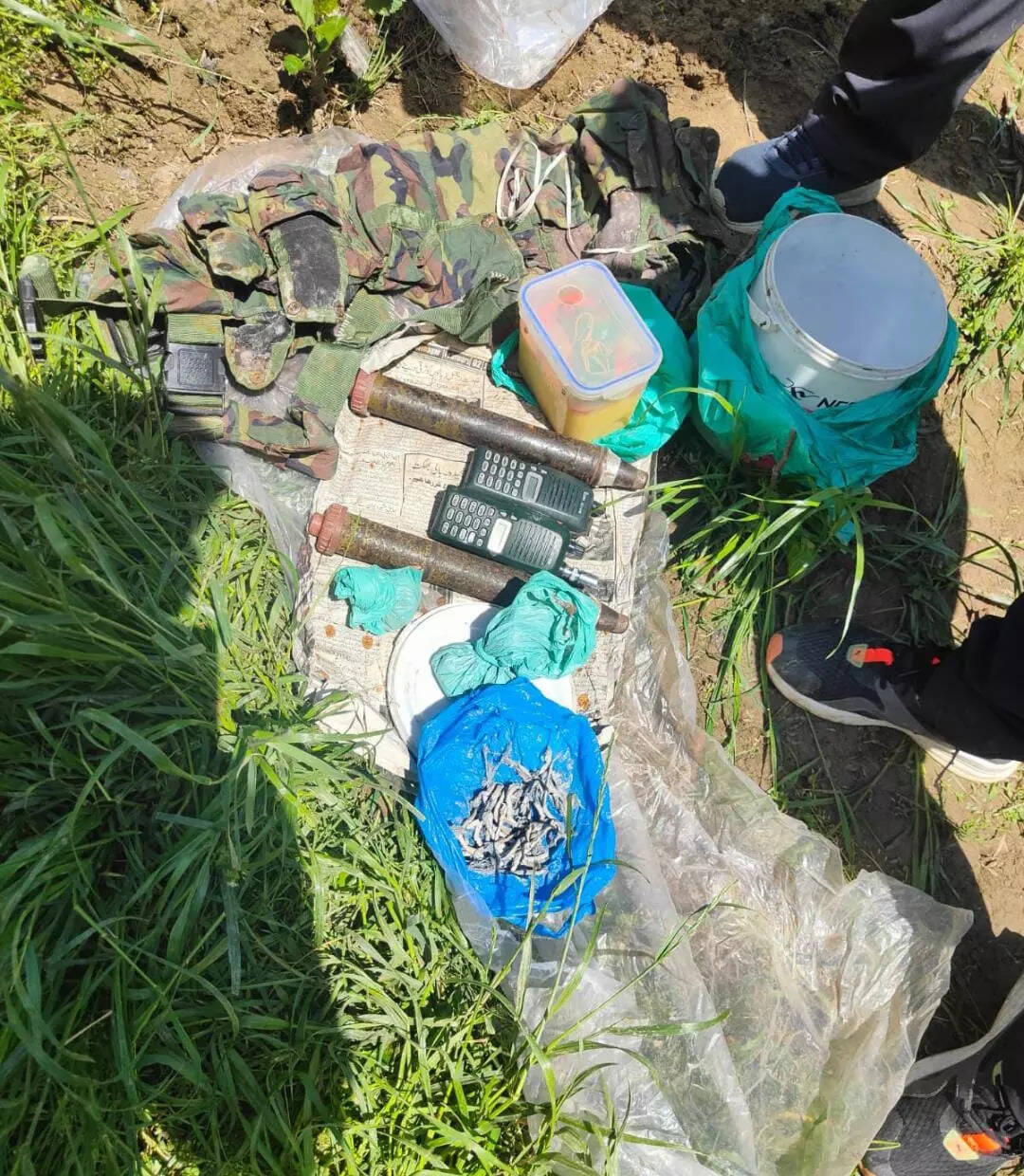 Pulwama: J&K Police Arrest Terror Associate with 5 Kg Of IED, Major ...