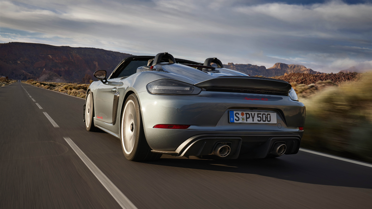New Porsche 718 Spyder RS Unveiled - A Road-legal Sports Car with ...
