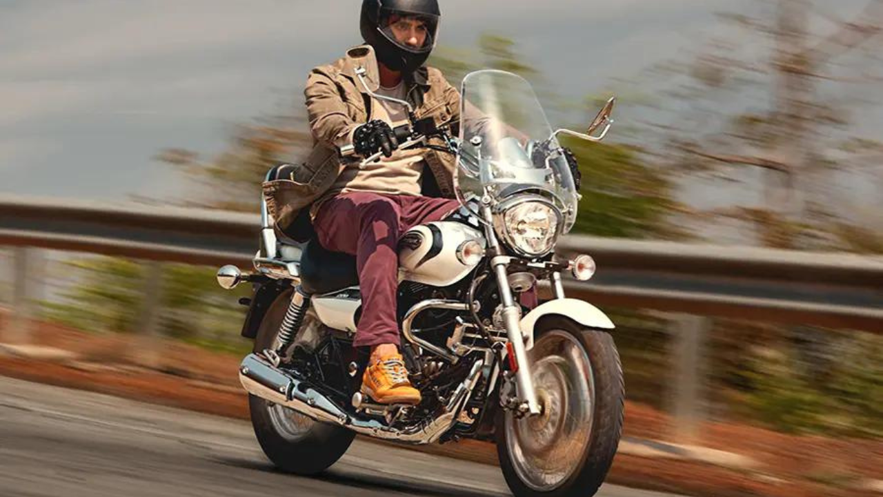 Best 5 Bikes in India With Lowest Seat Height: Harley-Davidson, Bajaj ...