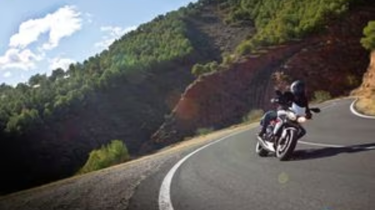 Summer Motorcycle Riding: How To Stay Cool On Your Motorcycle While ...