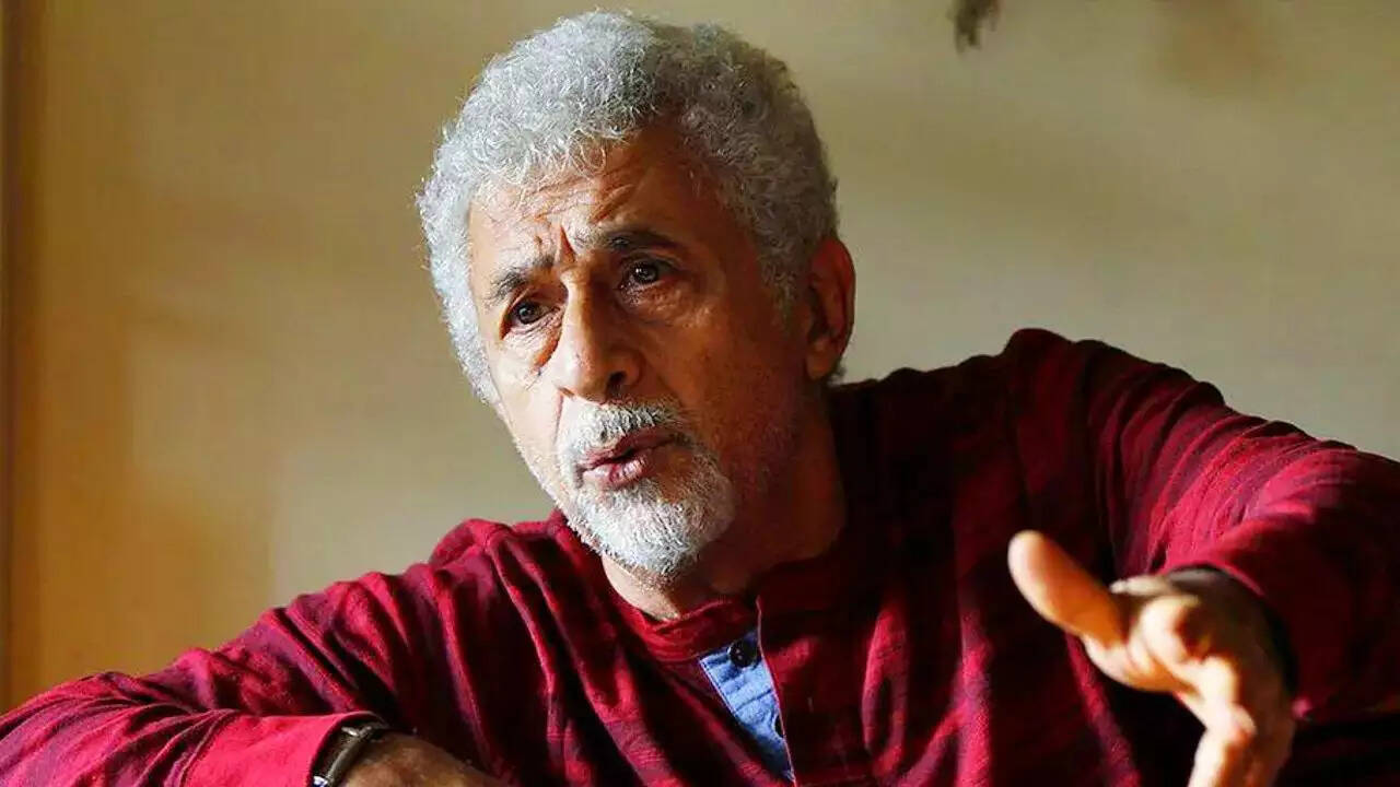 After Naseeruddin Shah MOCKS Filmfare Awards, Manoj Bajpayee, Subhash Ghai SLAM Statement ...