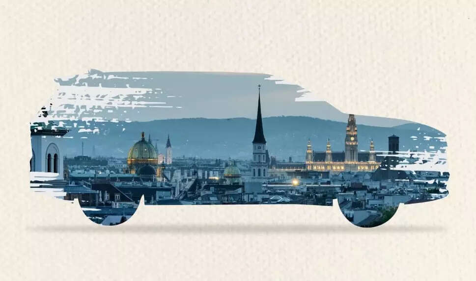 Maruti Suzuki's Premium MPV based on Toyota Innova HyCross To Launch On ...