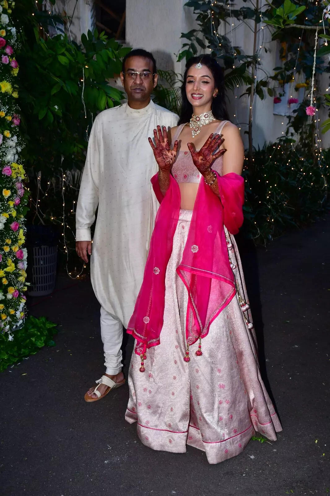 Madhu Mantena: Madhu Mantena, Ira Trivedi Mehendi Ceremony: Hrithik ...