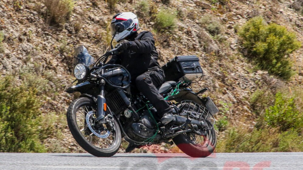 Royal Enfield Himalayan 450 Spotted Undisguised, Production-Ready ...