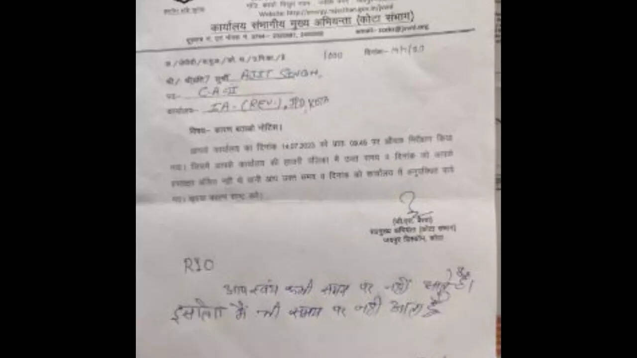 Sarkari Employee's Daring Reply To Boss Who Questioned His Punctuality ...