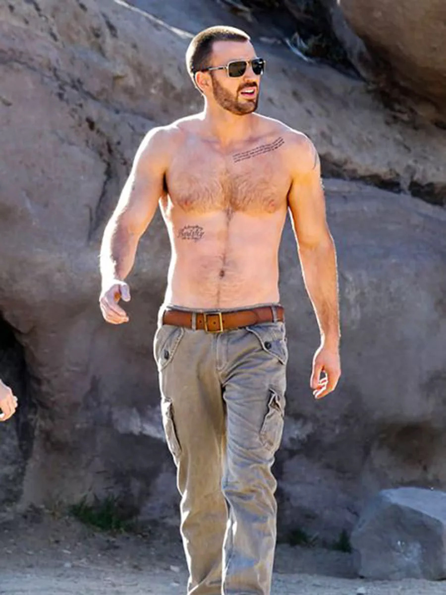 Shirtless photos of Chris Evans For A Happy Weekend