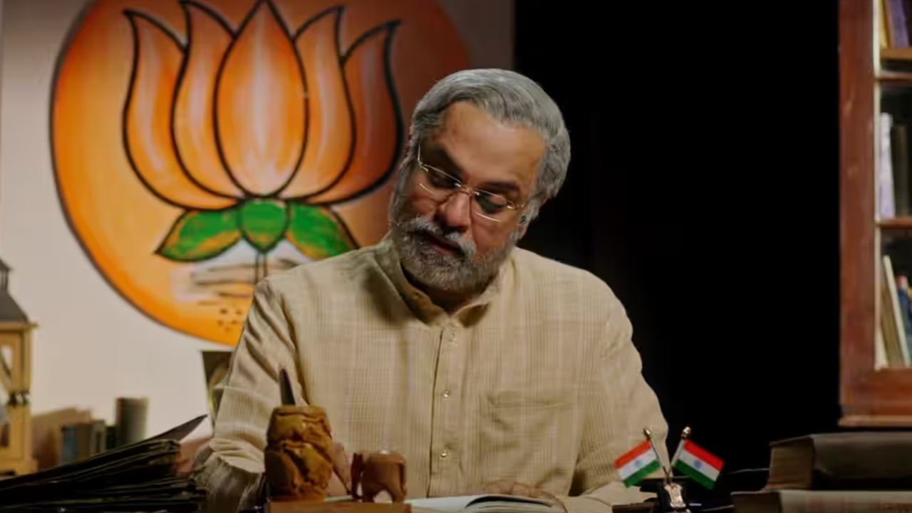 Vivek Oberoi To Rajit Kapoor: Actors Who Played PM Narendra Modi On ...