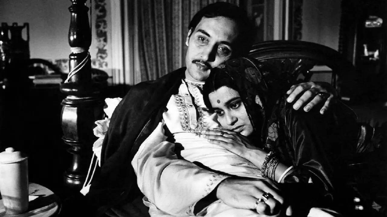 EXCLUSIVE! Happy Birthday Victor Banerjee, The Only Indian Actor Who ...