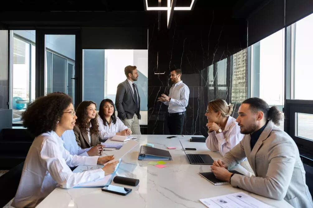 5 Phrases To Avoid During Team Meetings And What To Say Instead | Work ...