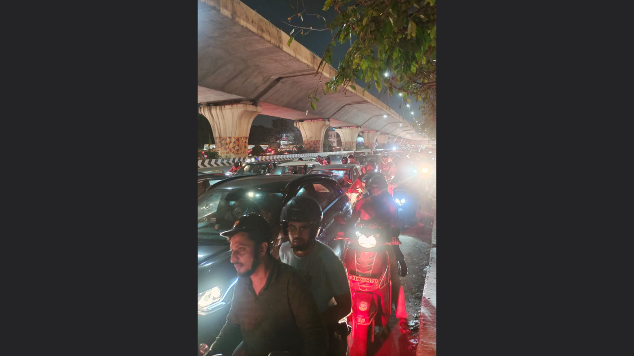 Phoenix Mall Of Asia Paralyses Traffic In Bengaluru On Opening Weekend ...