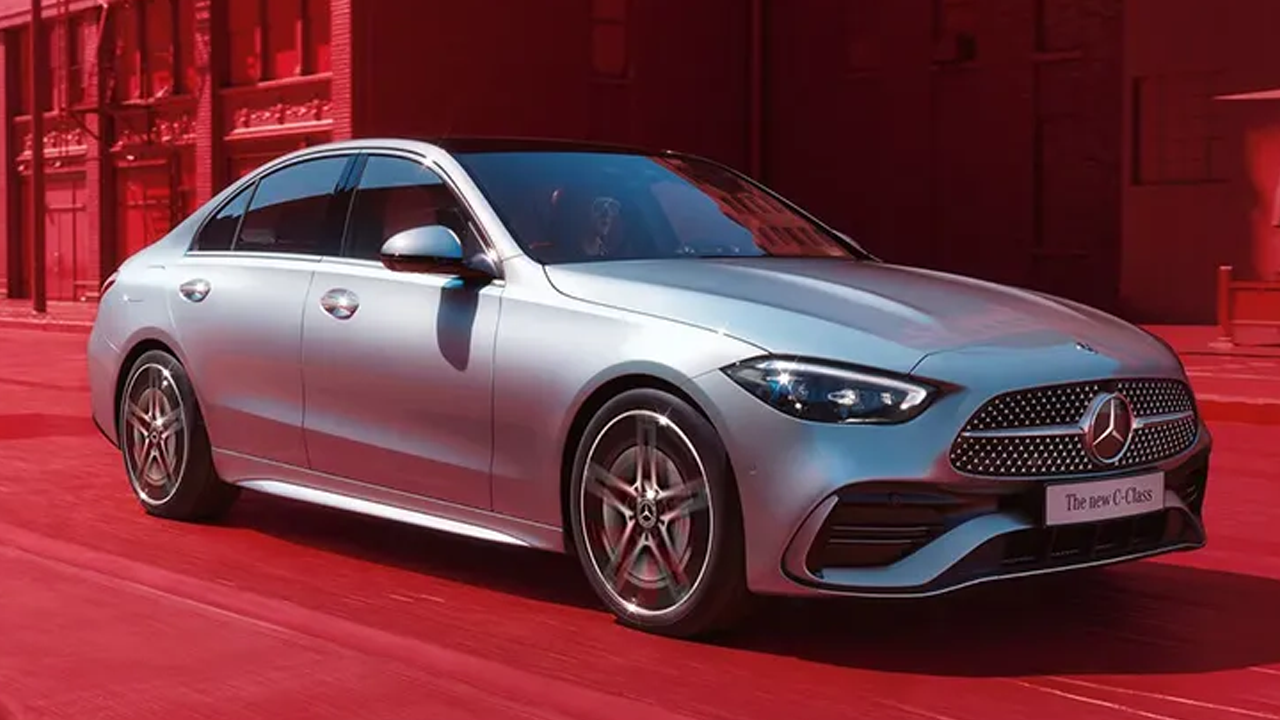 5 Most Comfortable Executive Sedans In India, Toyota Camry, BMW 3 ...