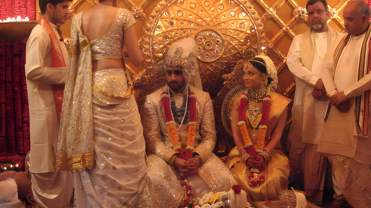 A Tour Of Big B's Rs 50 Crore Home Prateeksha