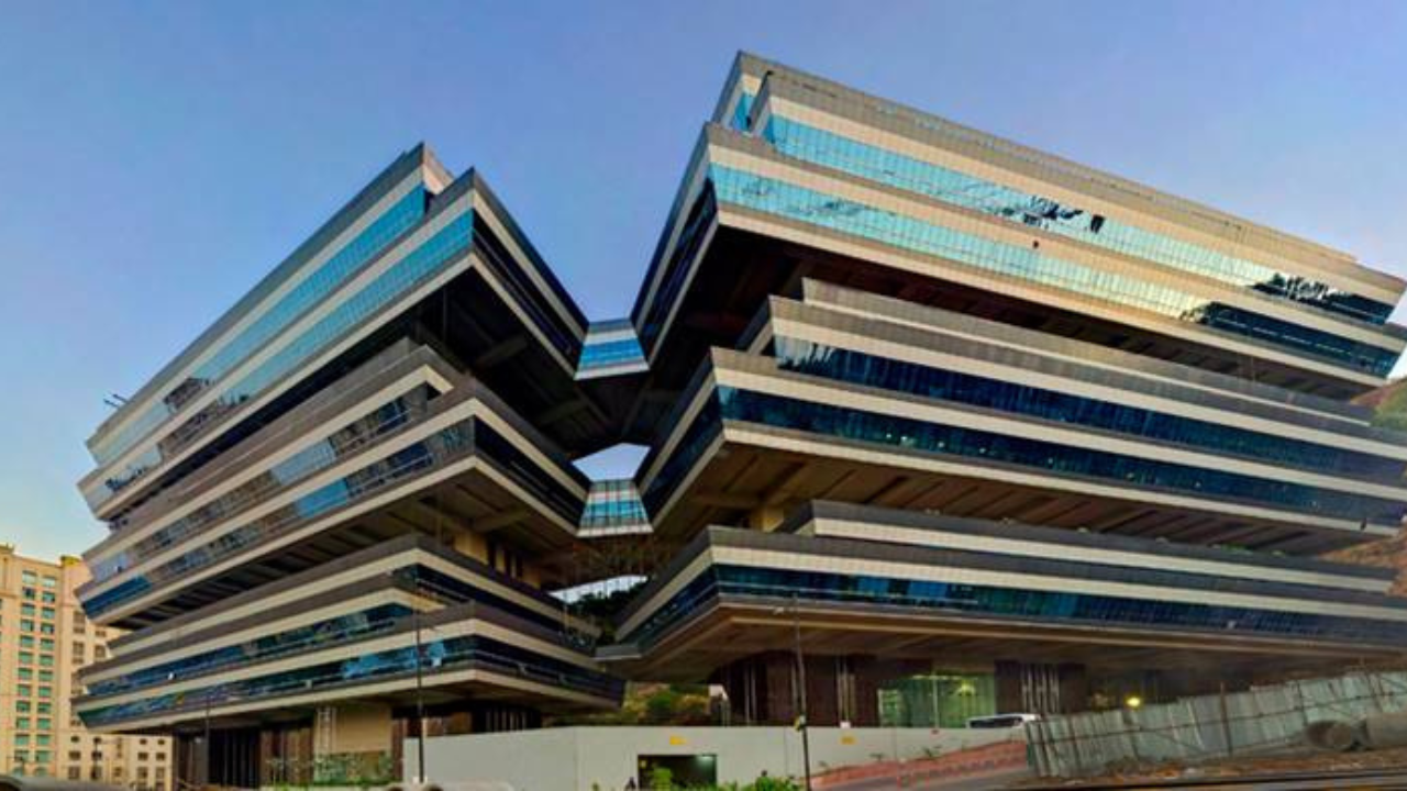 Sky Is The Limit! Look At The 7 Tallest Buildings In India | India News ...