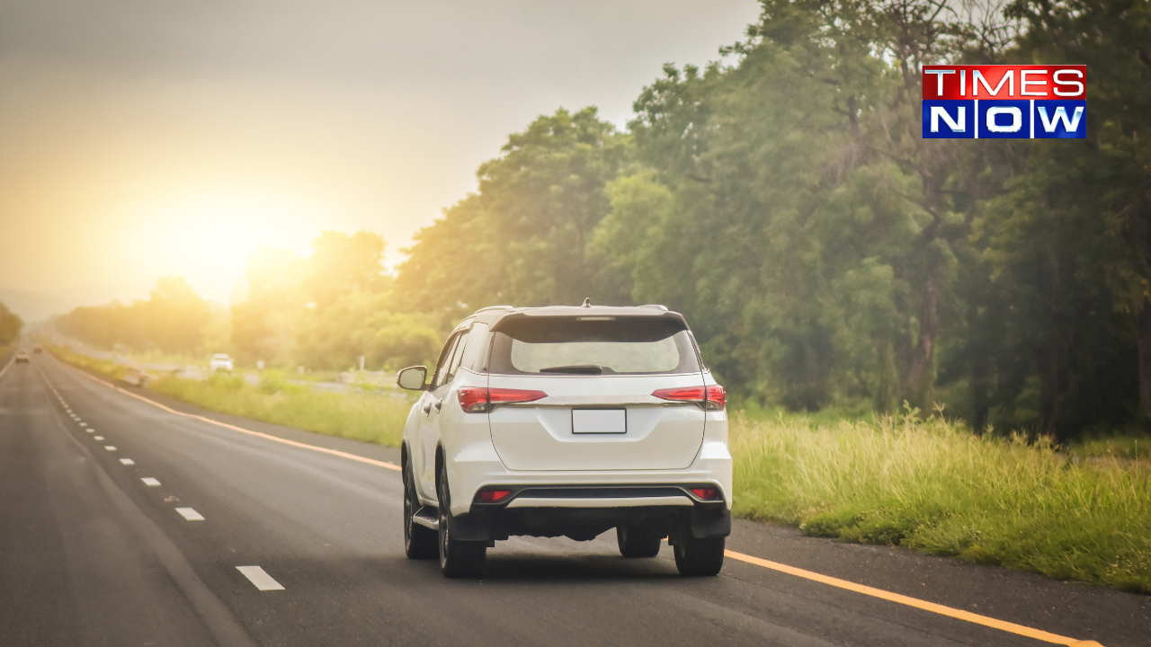 7 Important Tips For Safe Driving In Fog This Winter | Features News ...