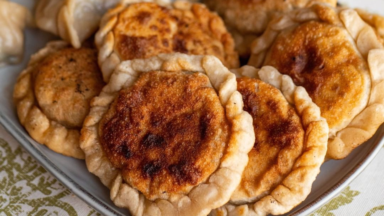 7 Mouthwatering Street Foods From North East India