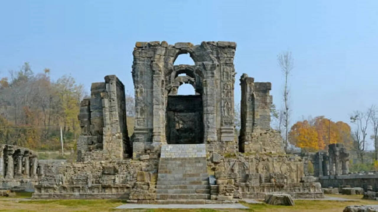 10 Unknown Facts About the Martand Sun Temple in Kashmir