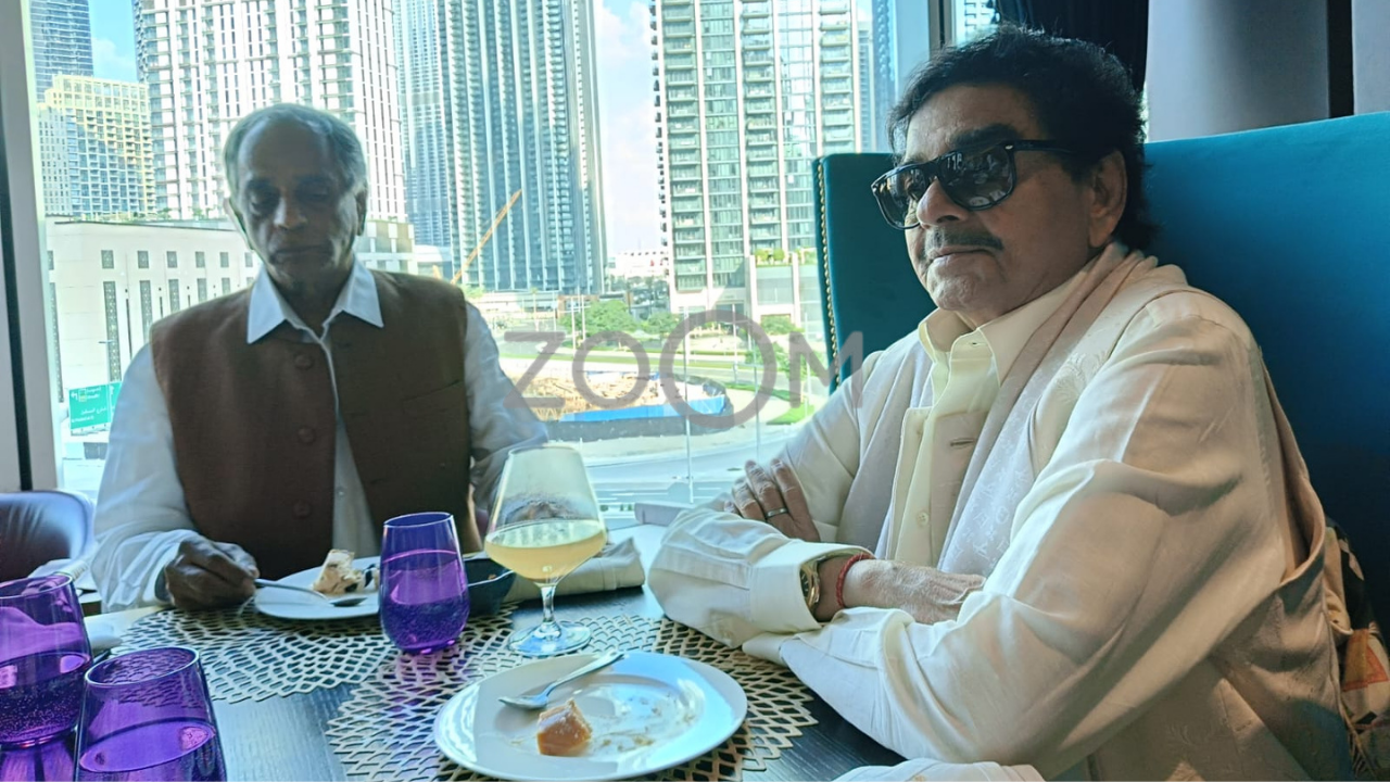 Exclusive! Shatrughan Sinha-Poonam Chill In Dubai With Pahlaj Nihalani ...