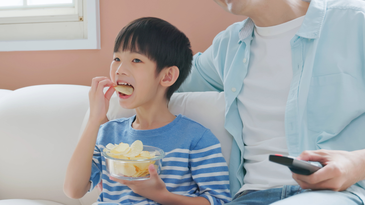How To Help Your Toddler Escape The Junk Food Trap | Toddler & Beyond ...