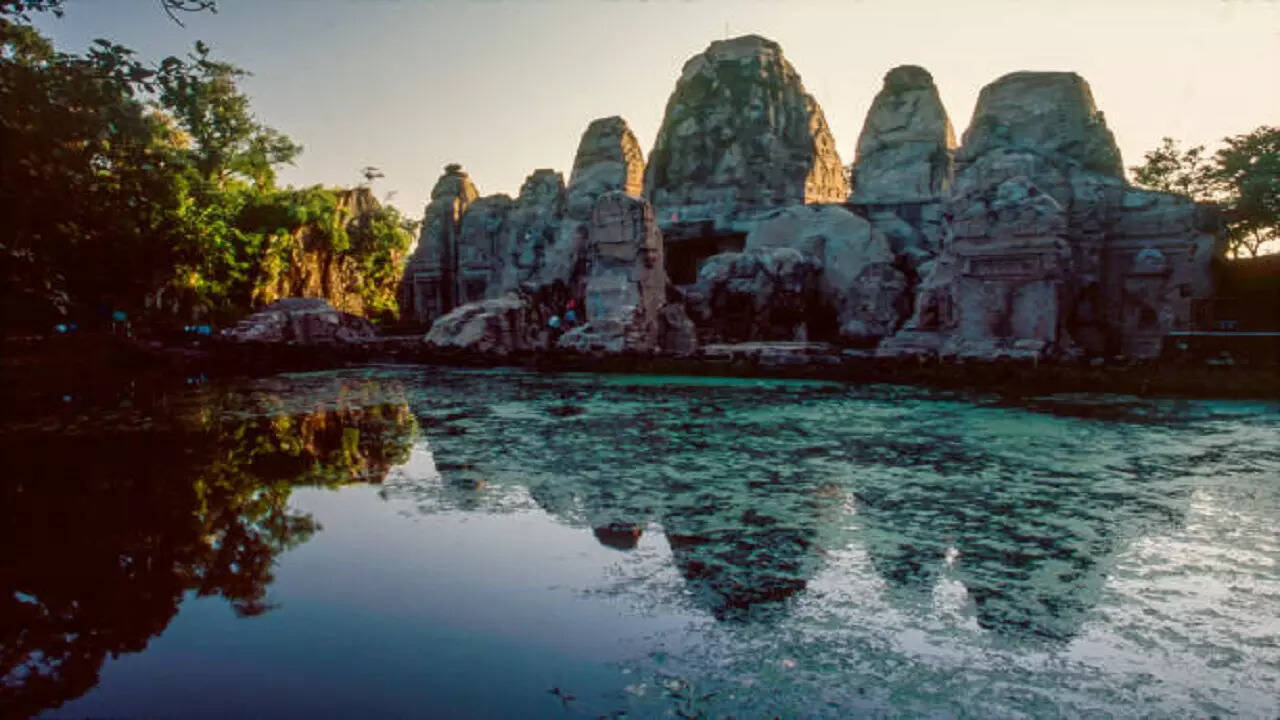 10 Fascinating Facts about the Masroor Rock Cut Temple