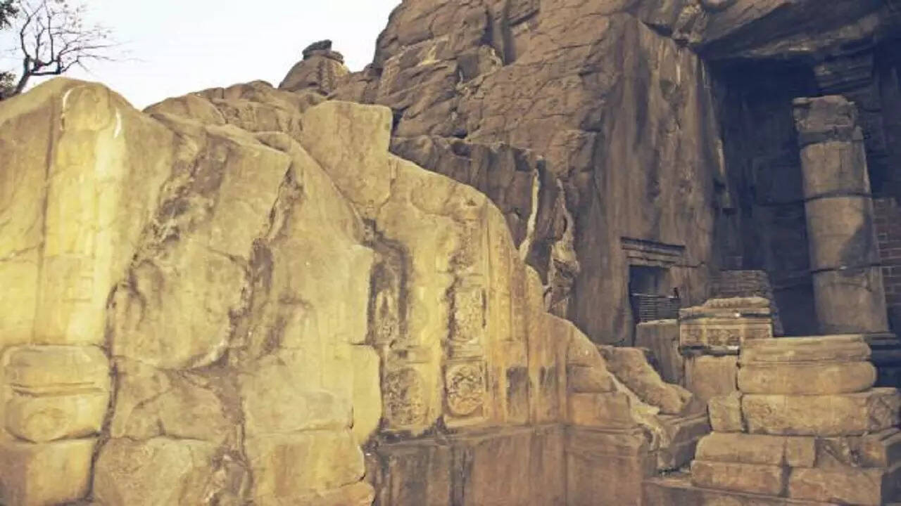 10 Fascinating Facts about the Masroor Rock Cut Temple