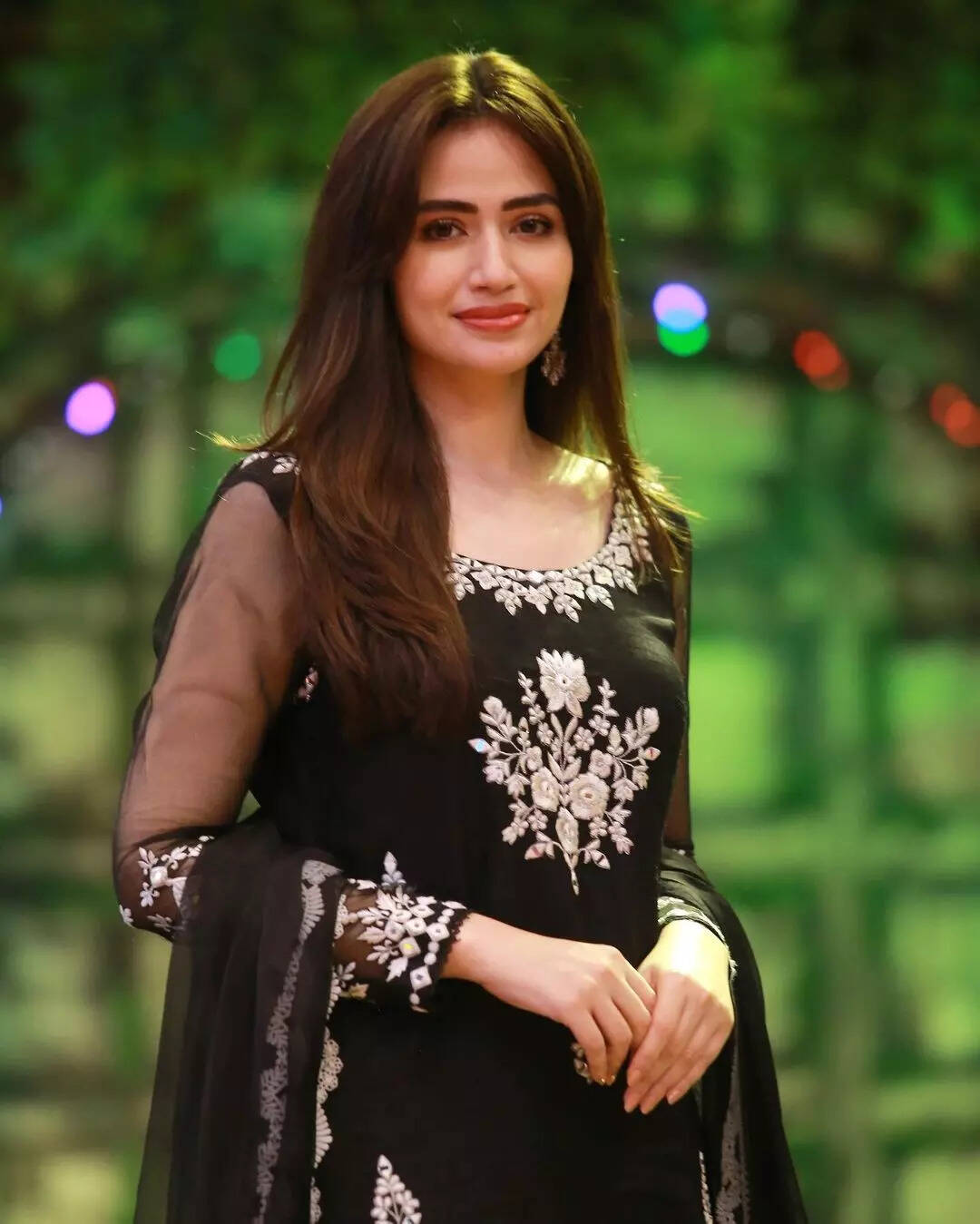 Sana Javed, Third Wife Of Shoaib Malik, Is Simply Stunning And We've Proof