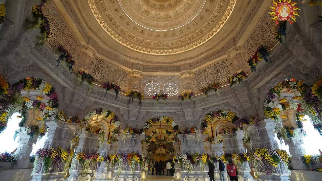 Ayodhya Temple Wrapped In Flowers, Illuminates Ahead Of Pran Pratistha ...