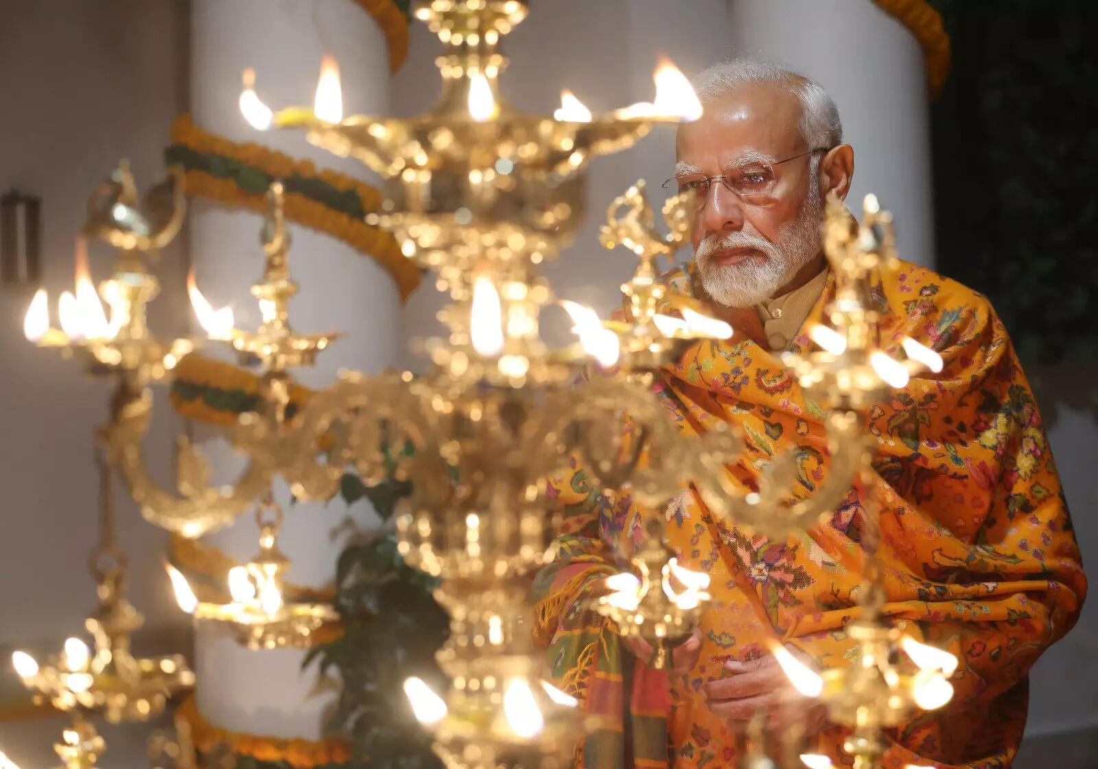 PM Modi Lights Up Ram Jyoti As Indians Celebrate 'Diwali In January ...