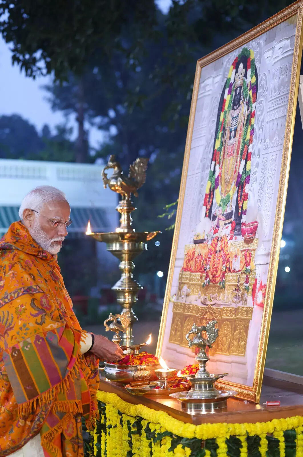 PM Modi Lights Up Ram Jyoti As Indians Celebrate 'Diwali In January ...