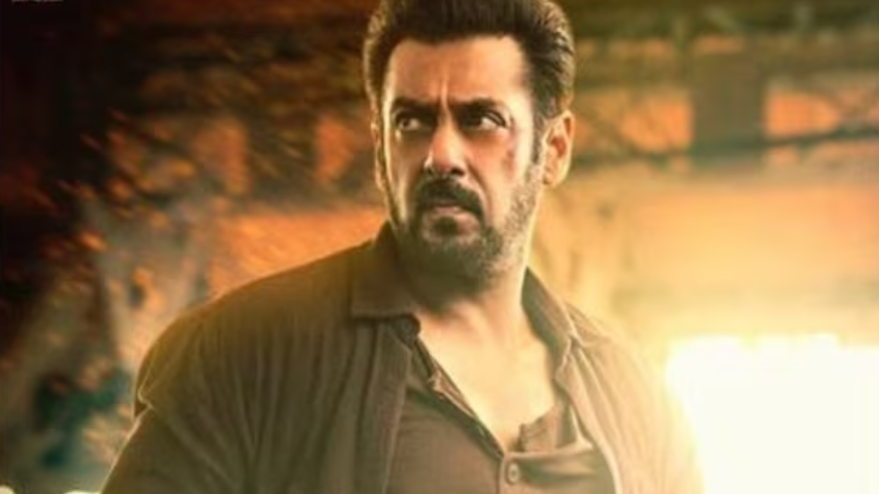 5 Times When Salman Khan Lost His Cool At Bigg Boss 17 Contestants