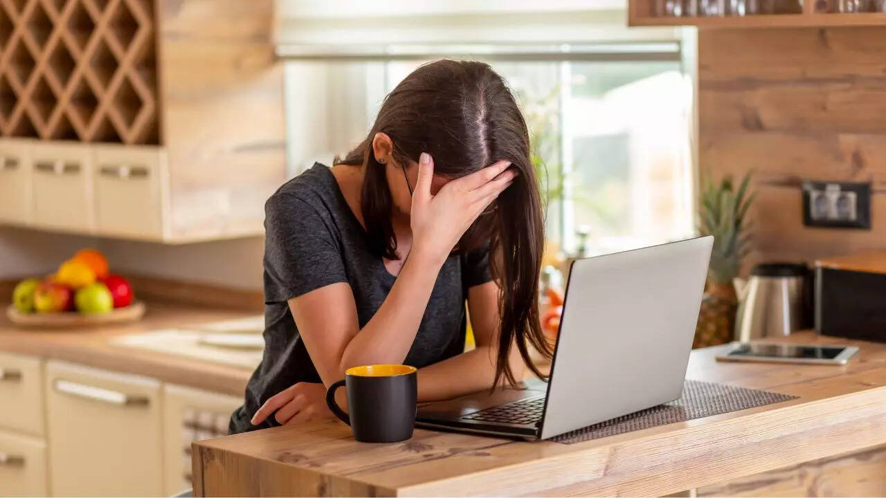 Mass Layoff Wave: How To Deal With The Angst Of Getting Fired | Mental ...