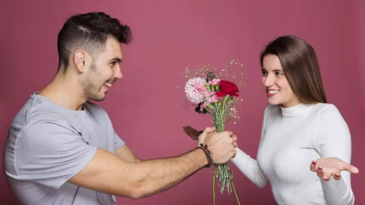 Happy Rose Day 2024: Best Messages, Quotes, Wishes and Images to Share ...