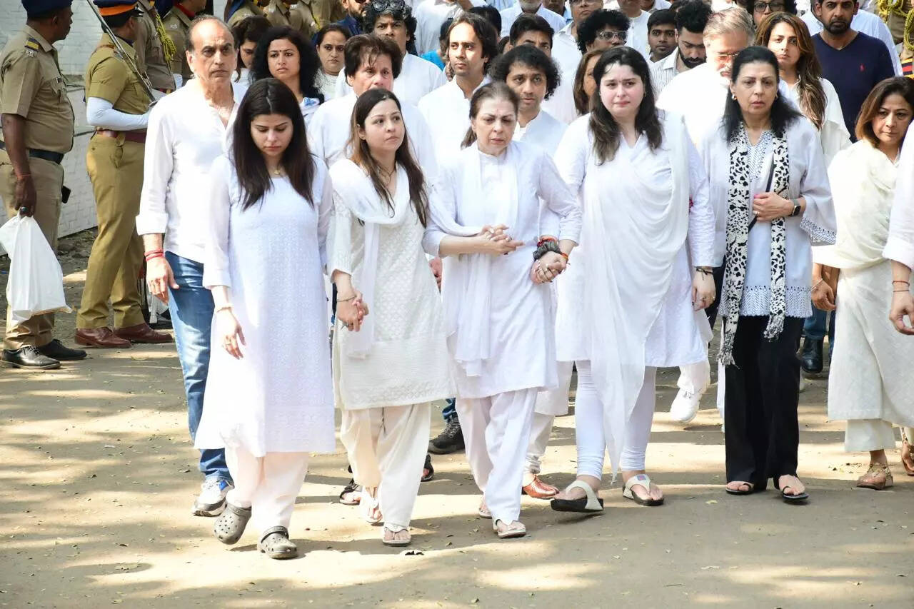 #ZoomIn: Ananya Panday's Day Out, Celebs At Pankaj Udhas' Funeral