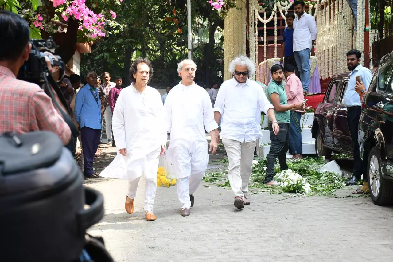 #ZoomIn: Ananya Panday's Day Out, Celebs At Pankaj Udhas' Funeral