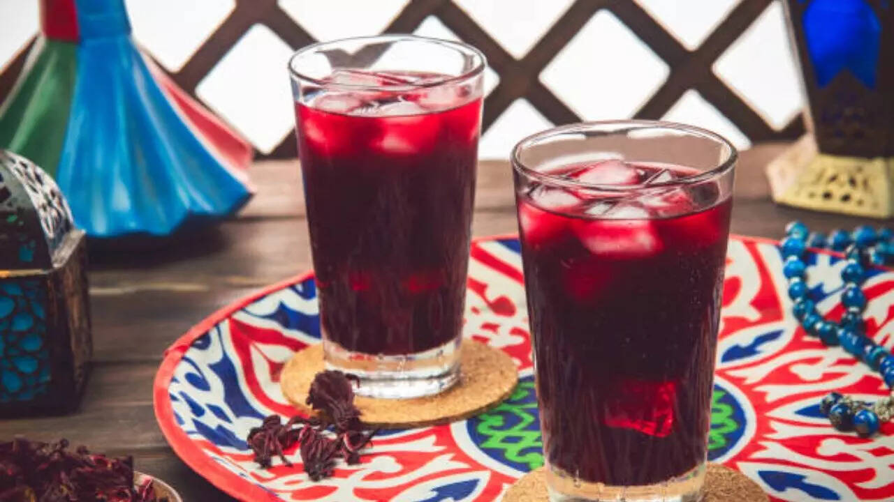 Ramadan Special Drinks: Jallab To Kharoub Juice: 8 Ramadan Special ...