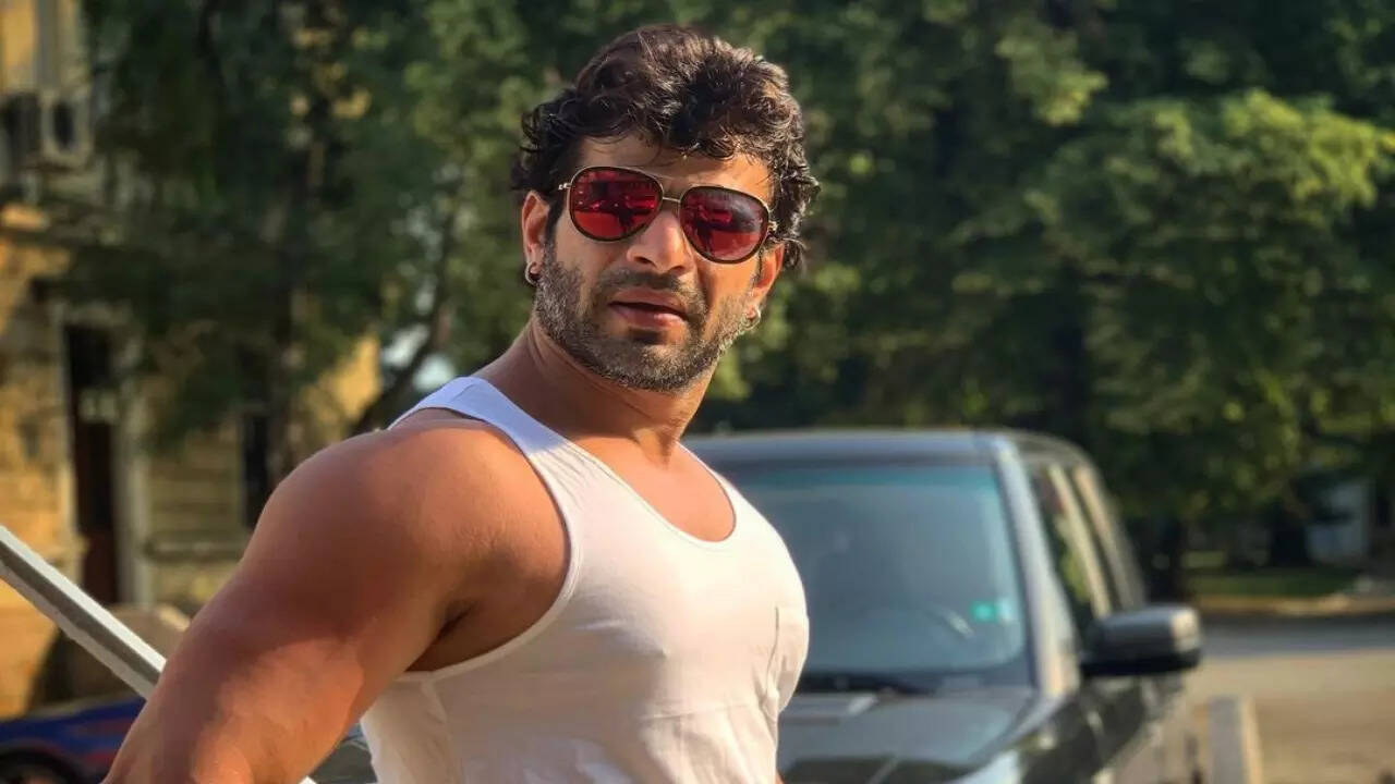 Karan Patel Takes A Dig At Orry For His ‘I’m A Liver’ Comment; Says ...