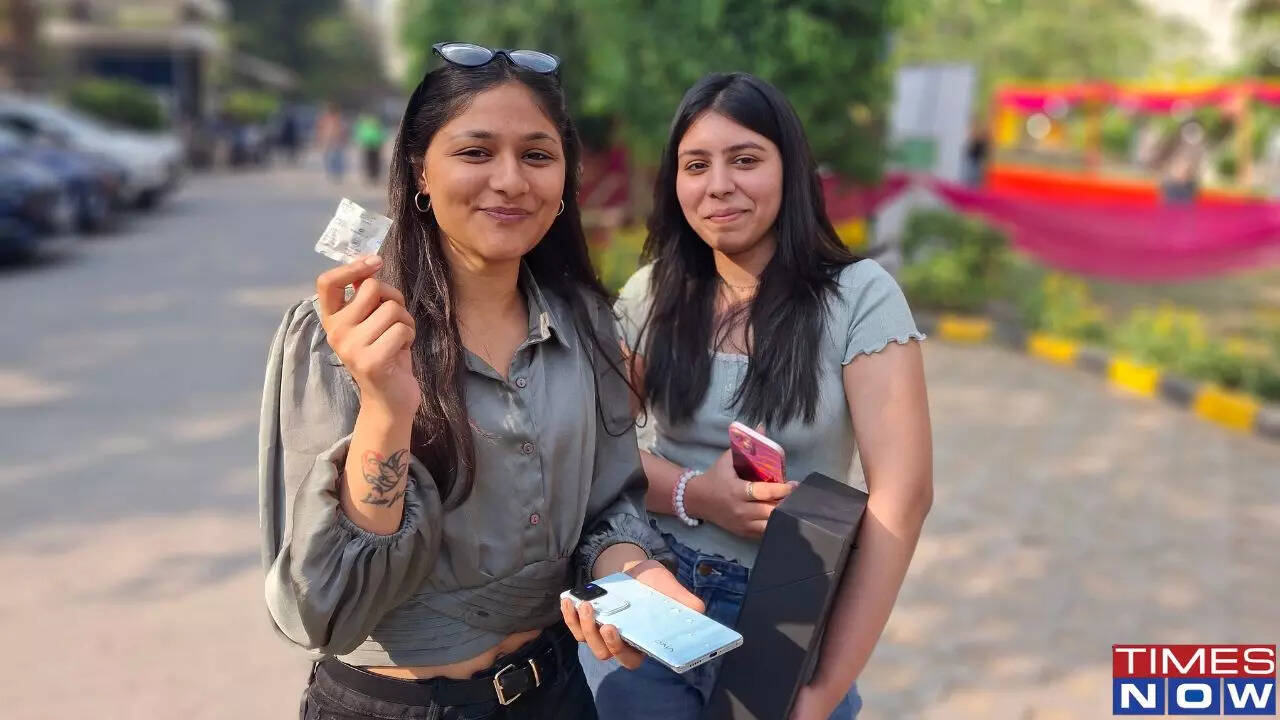 Samsung Galaxy A35 Review: 4 Reasons To Buy, 2 To Skip | Technology ...