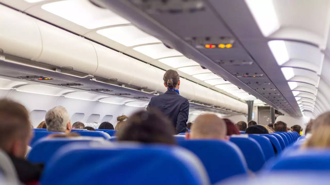 Long Flight Health Tips: Exercise Every Two Hours: Expert Shares Tips ...