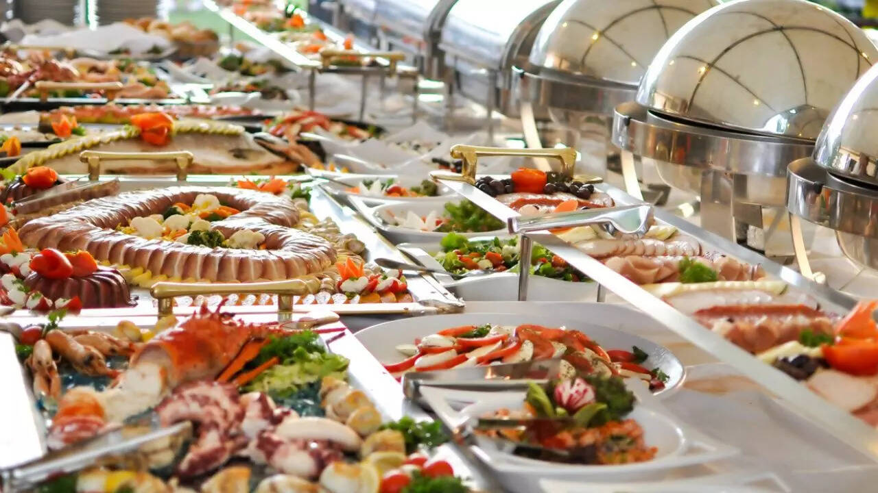 Buffets Restaurant In Ahmedabad: Top 8 Family Buffets in Ahmedabad ...