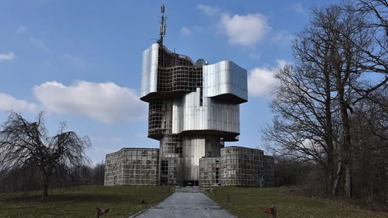 Top 10 Scariest Monuments Around the World You Can't Travel Alone
