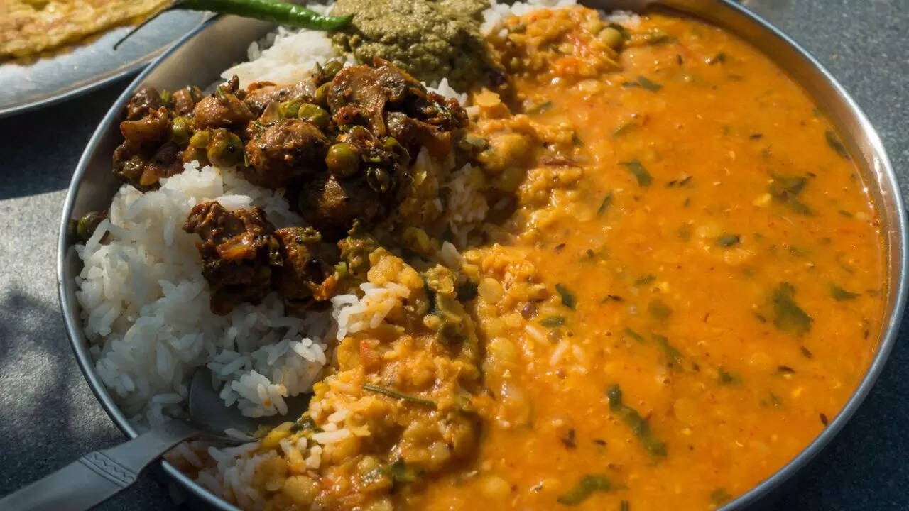 Char Dham Yatra 2024: Food Guide To Eat In Badrinath, Dwarka, Puri And ...