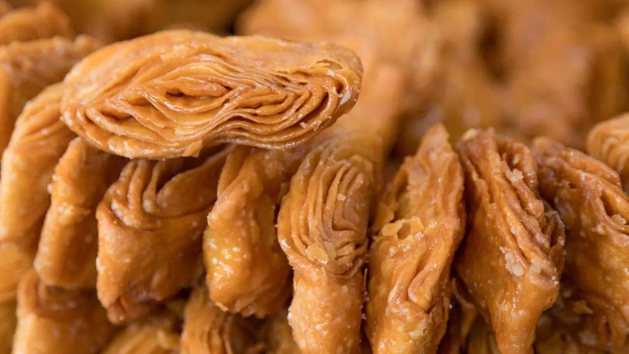 Char Dham Yatra 2024: Food Guide To Eat In Badrinath, Dwarka, Puri And ...