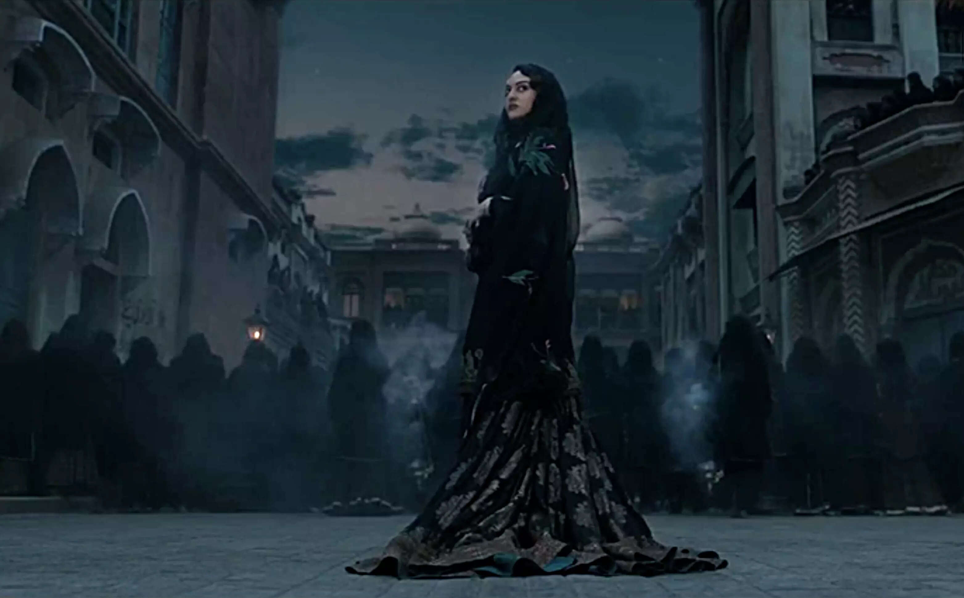 Heeramandi Outfits: 300 Ensembles, 2 Years: How Rimple And Harpreet ...