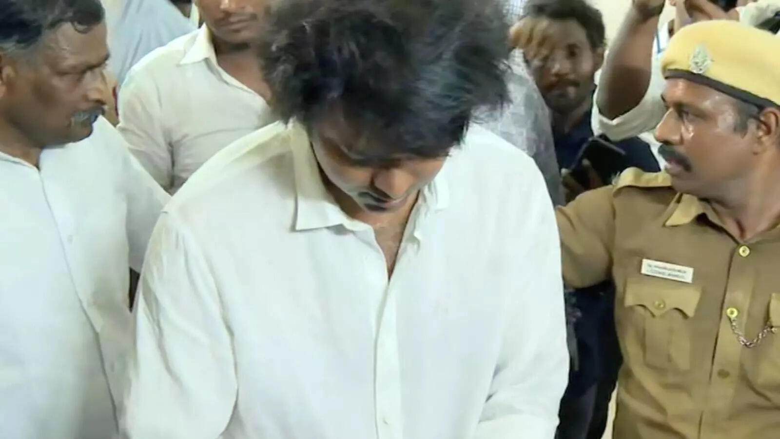 I have completed my democratic duty, says Vijay after voting in Lok ...