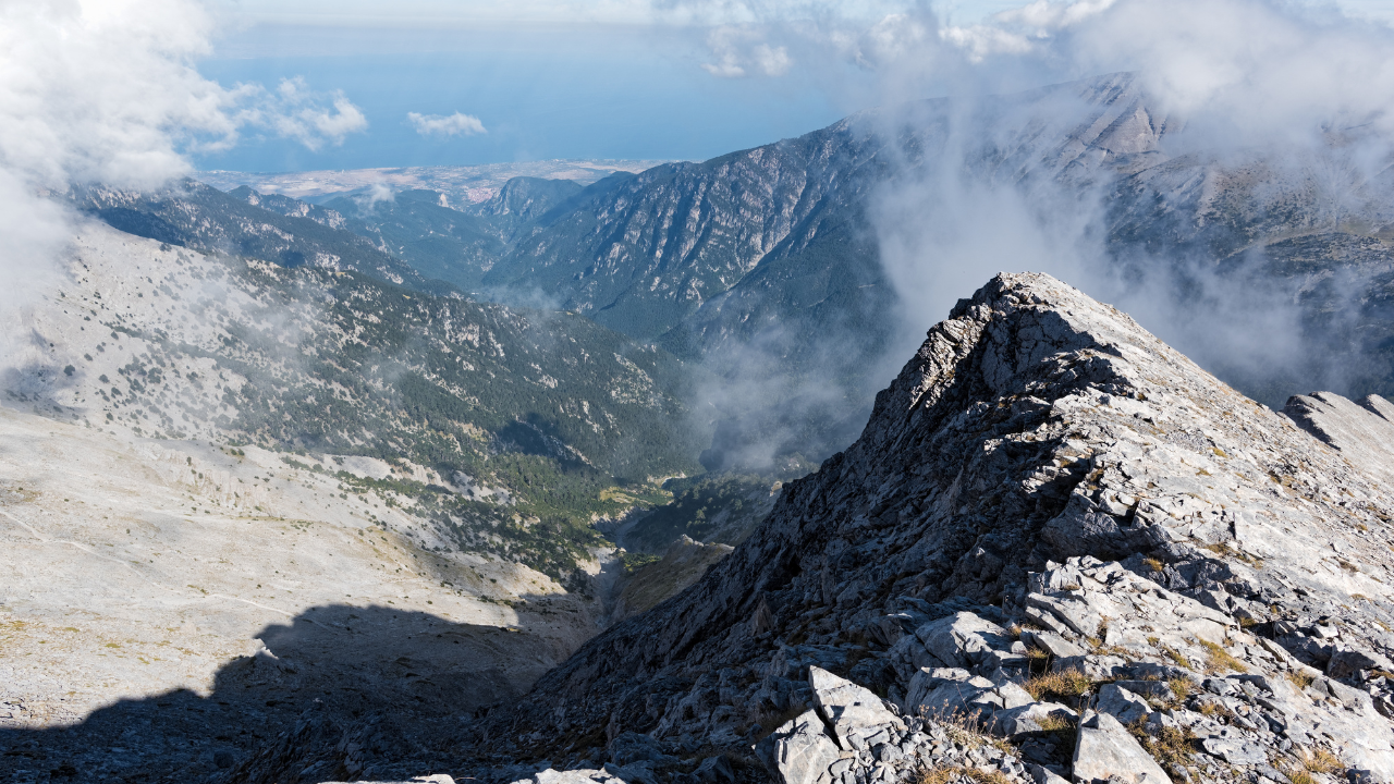 Amazing Places To Travel: 8 Mythical Places That Really Exist Across ...