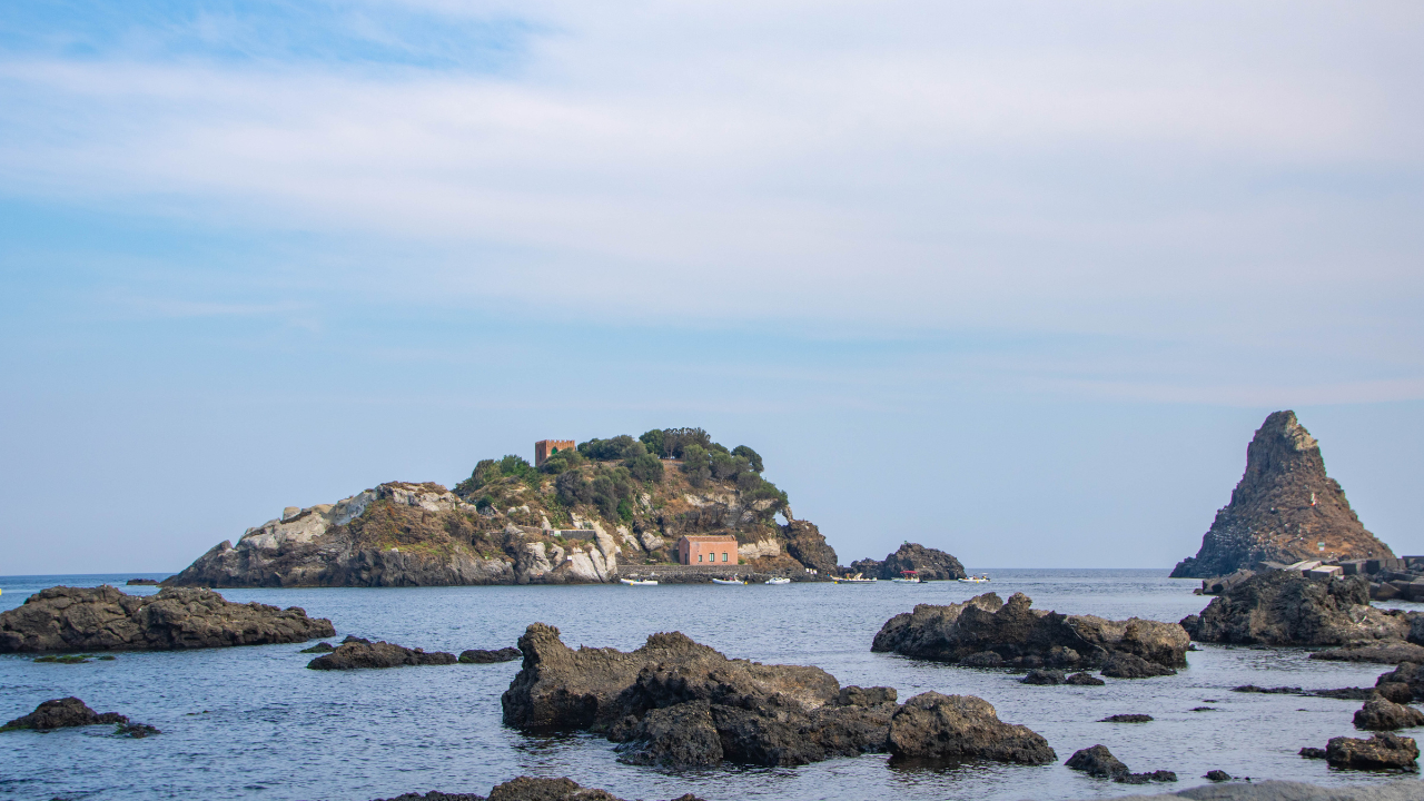 Amazing Places To Travel: 8 Mythical Places That Really Exist Across ...