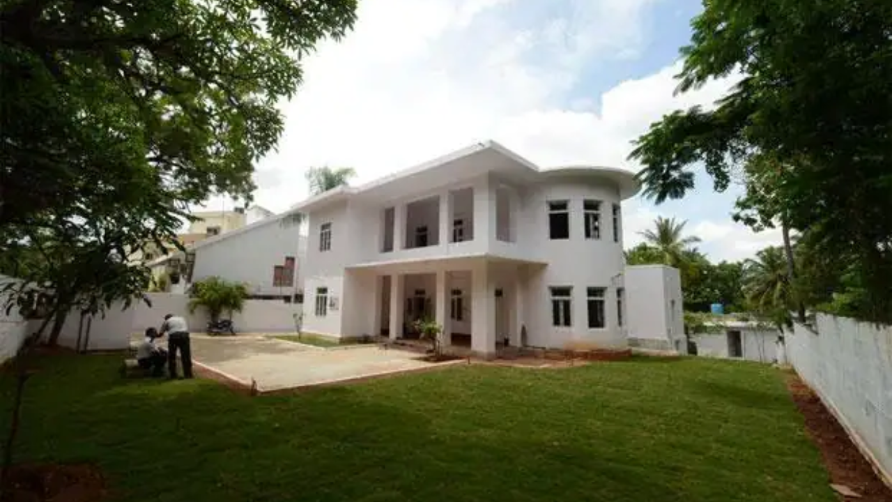 12 Houses of Famous Authors Open for Visitors