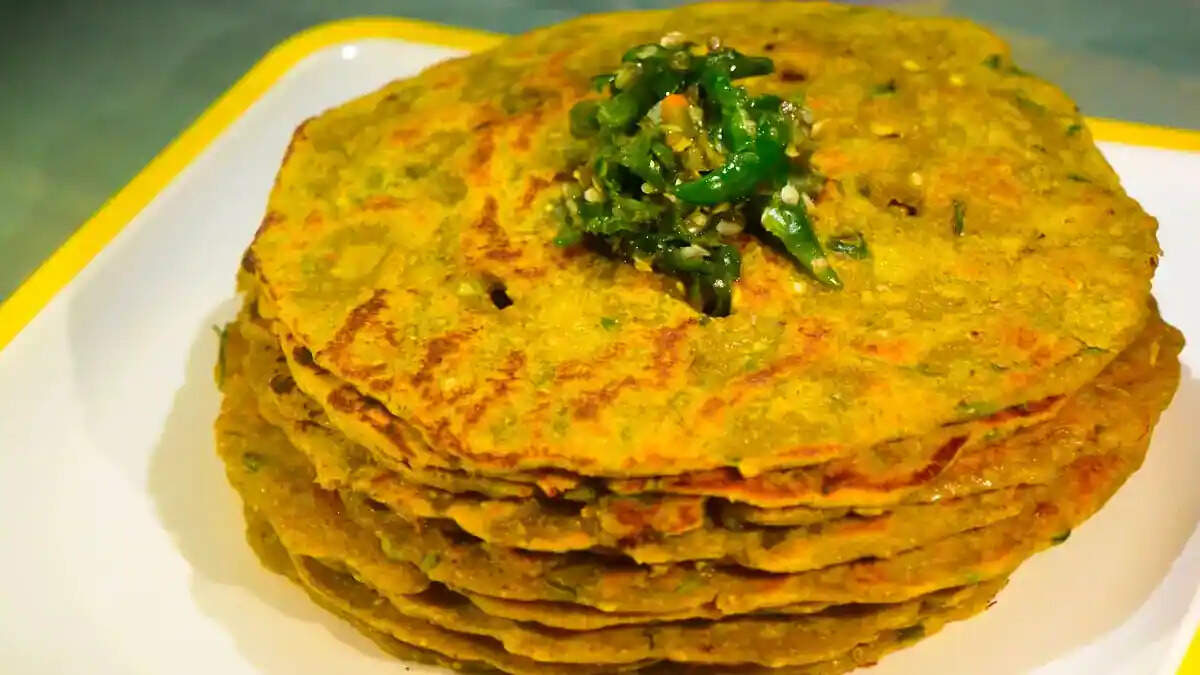 Maharashtrian Rotis: थालीपीठ, भाकरी, धपाटे... हे महाराष्ट्रियन पदार्थ ...