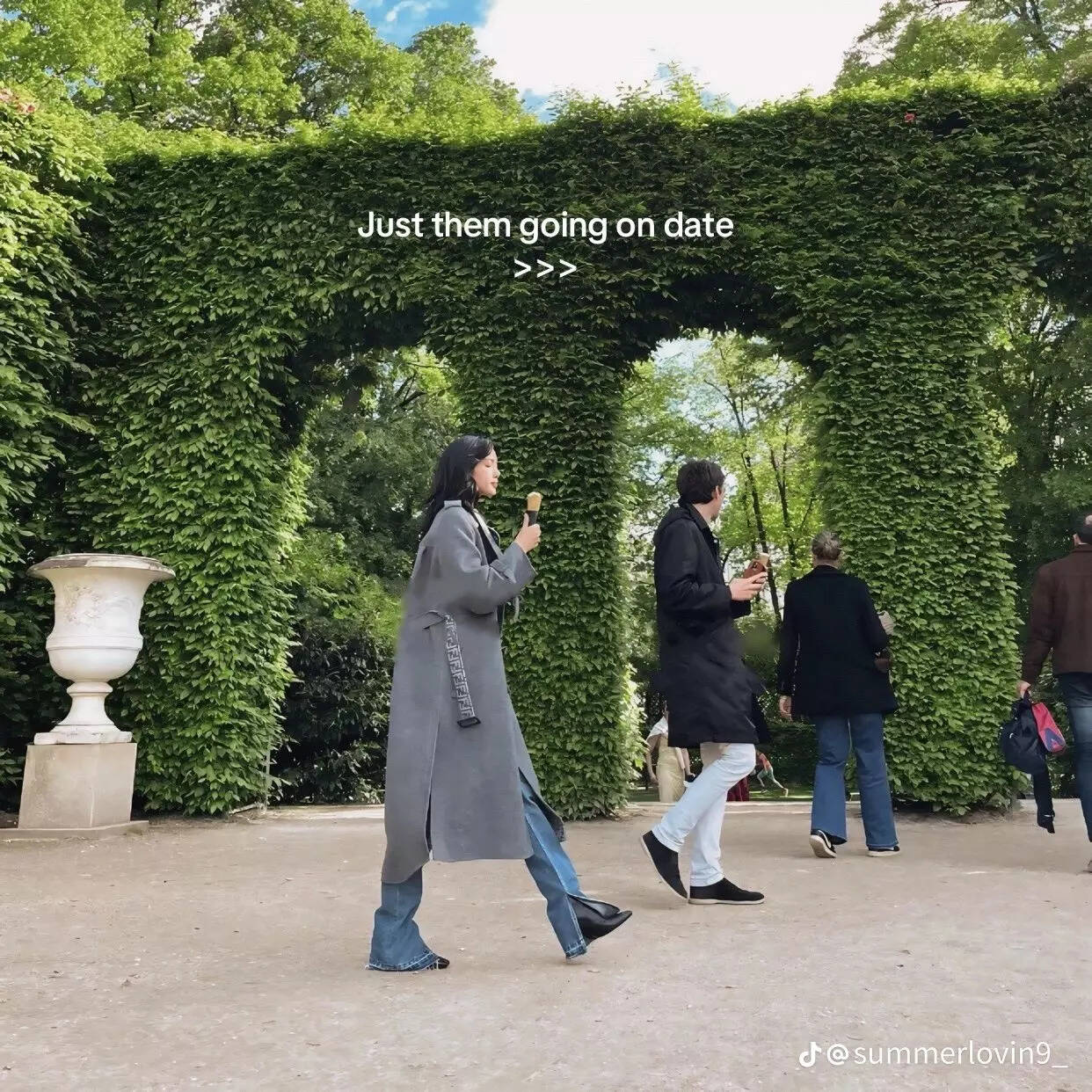 Blackpink's Lisa Frédéric Arnault Dating: Blackpink's Lisa Enjoys Ice ...