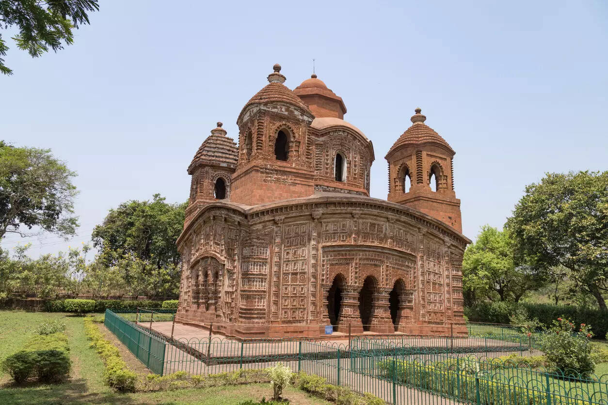 Most Famous Temples in West Bengal: Top 5 Temples To Experience The ...