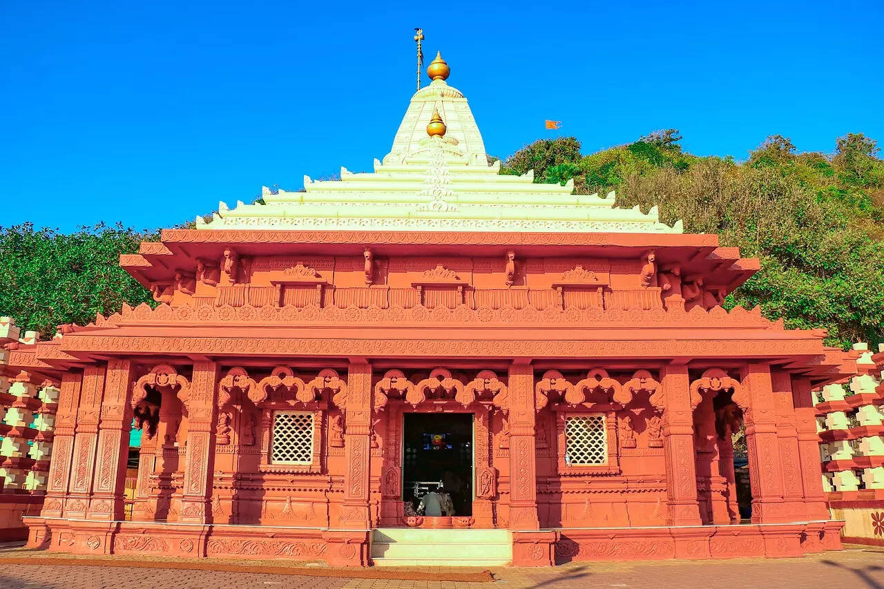 Mother's Day 2024: महाराष्ट्राच्या या धार्मिक स्थळांवर तुमच्या आईसोबत ...